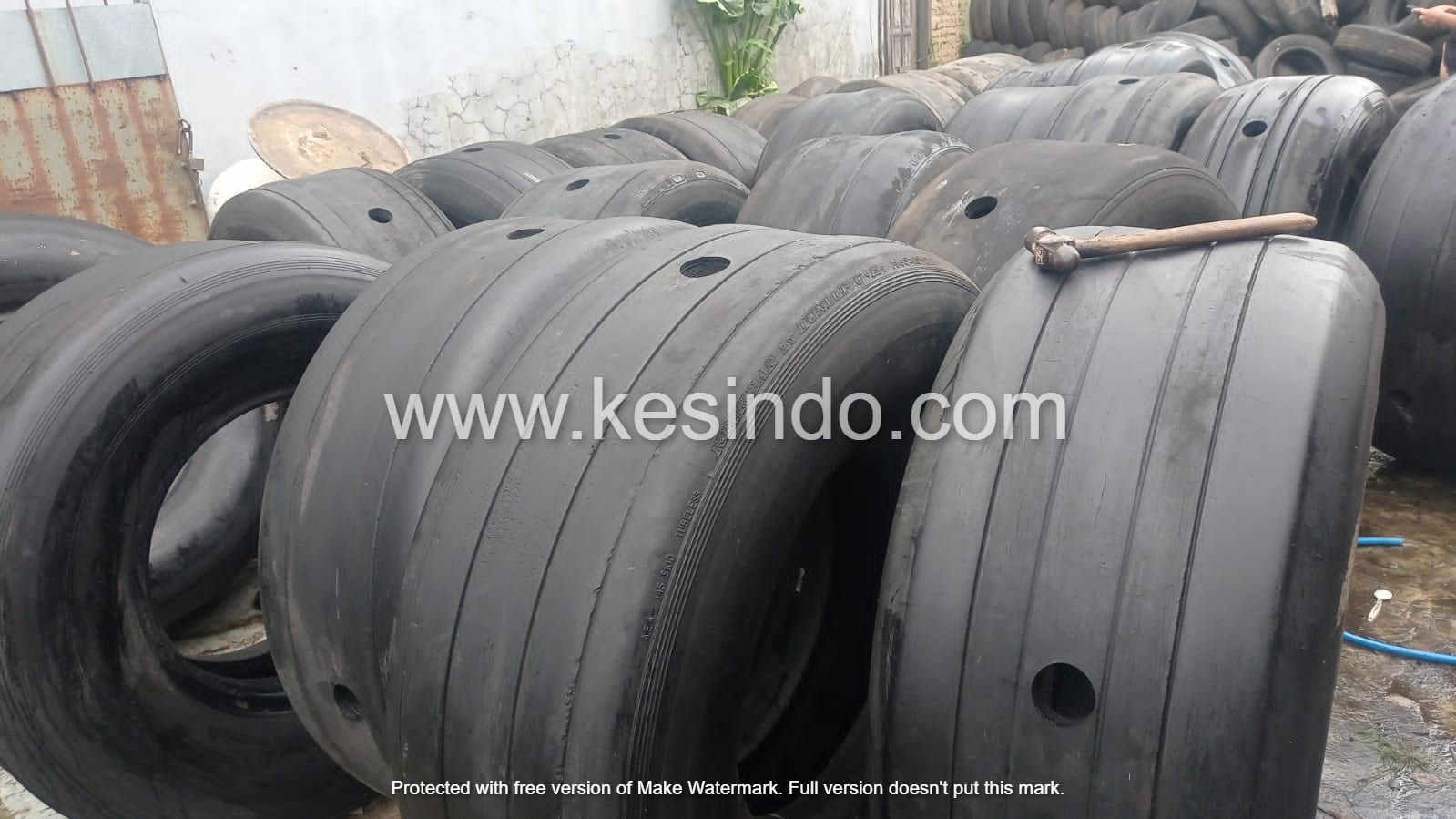 Ban Bekas Pesawat untuk Kapal / Ban Pesawat Bekas - KESINDO
